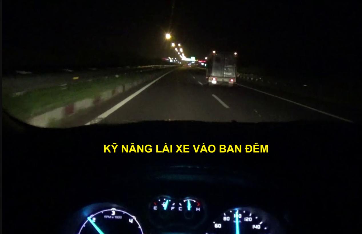 Hướng Dẫn Chi Tiết Cách Lái Xe Ô Tô Ban Đêm An Toàn | Học Lái Xe